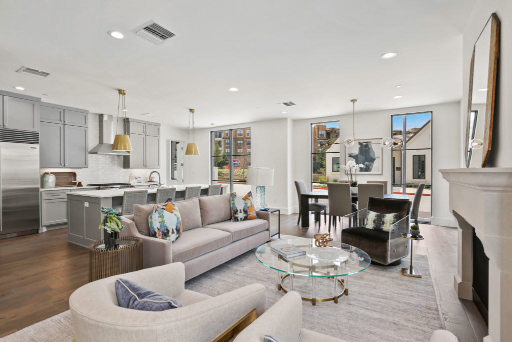 Luxury Country Club Condos - Deluxe Amenities and Features